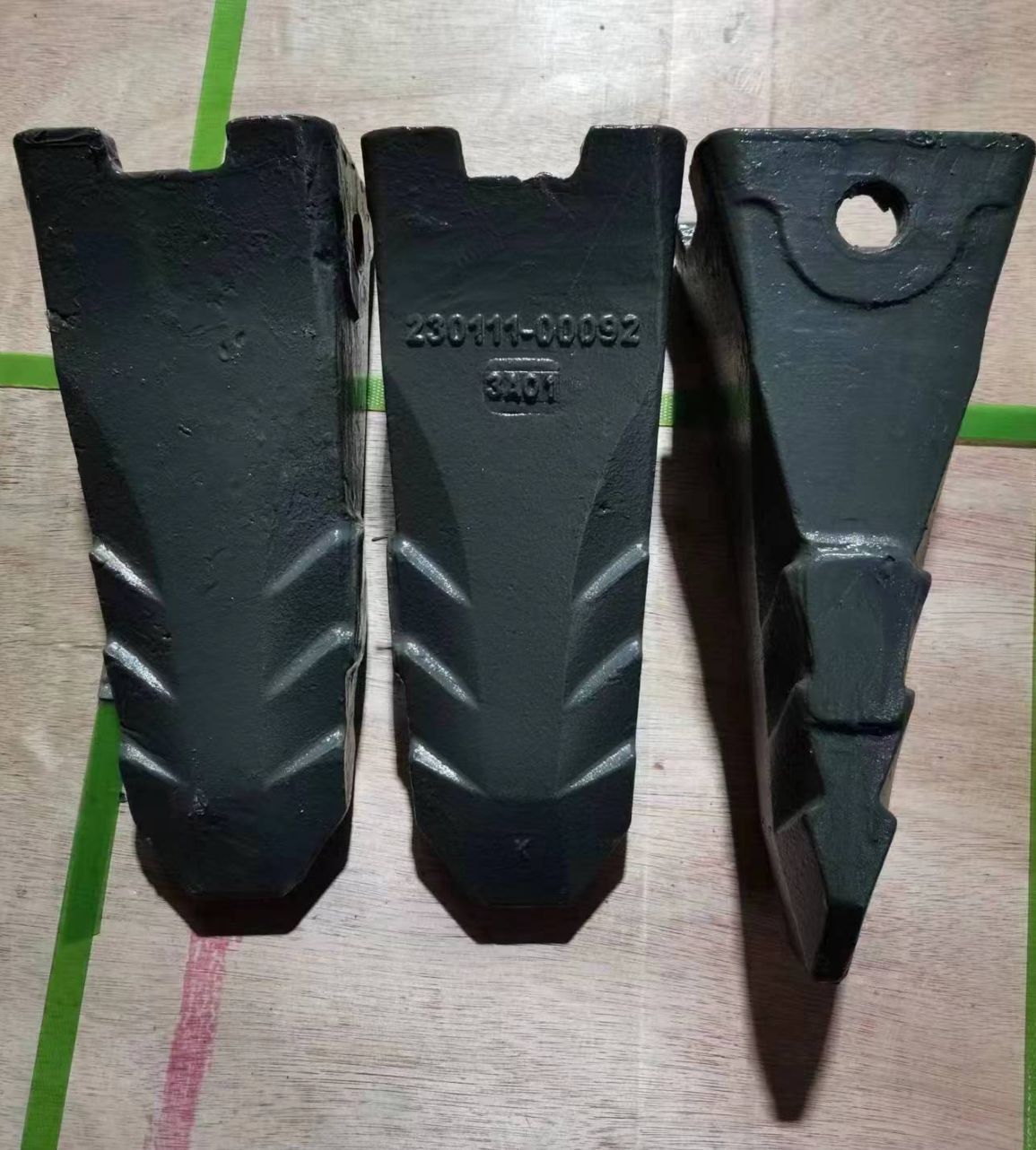 230111-00092 Doosan Develon DX340 DX420 H class Bucket Rock Tooth from ...